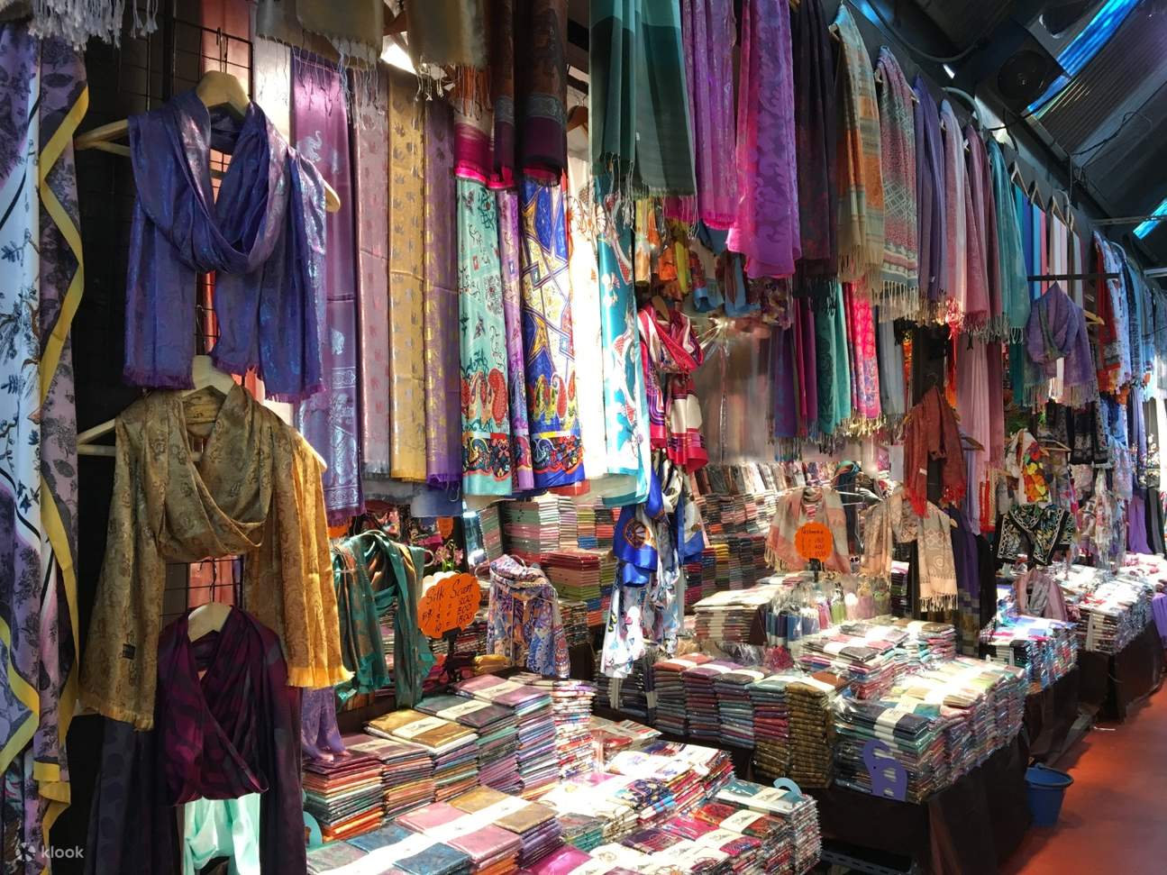 Lawatan Setengah Hari ke Chatuchak Weekend Market di Bangkok - Klook ...