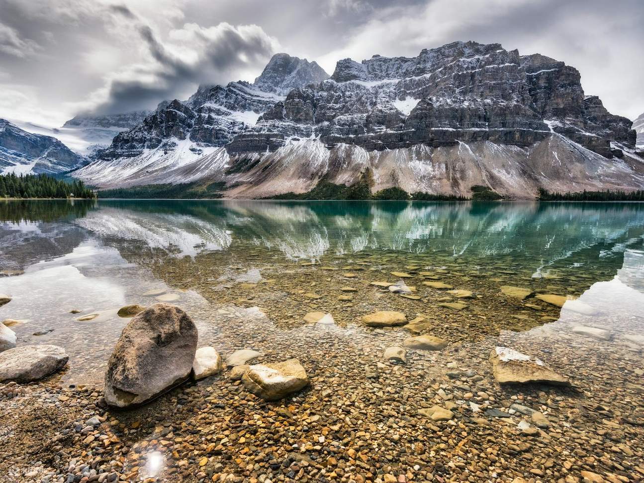 Columbia Icefield Bow Lake Peyto Lake Day Tour in Banff - Klook