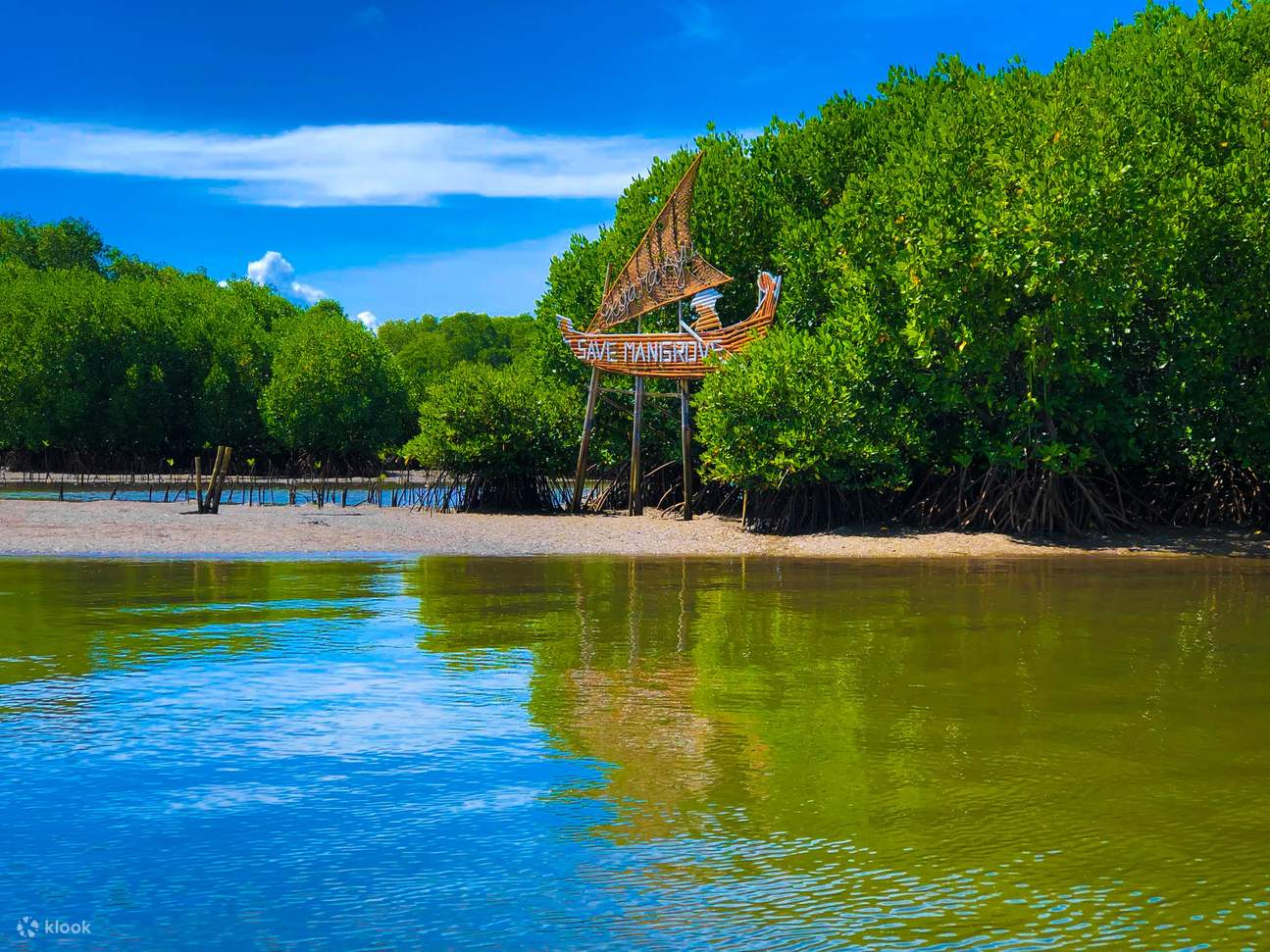Pulau Penyu, Bot Kaca Bottom dan Pelayaran Bakau oleh JTB Indonesia ...