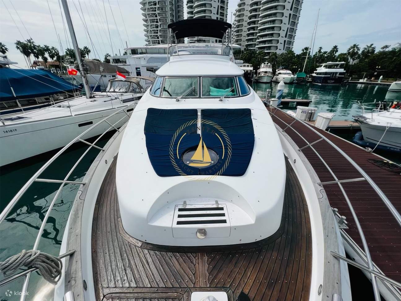Alquiler de yates premium Singapur - Island Yacht 2 durante 4 horas ...