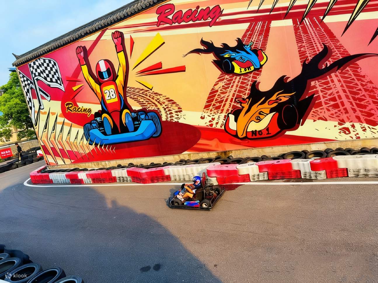 Shenzhen Feichi Karting Club & Karting Blasting Moment + Professional ...