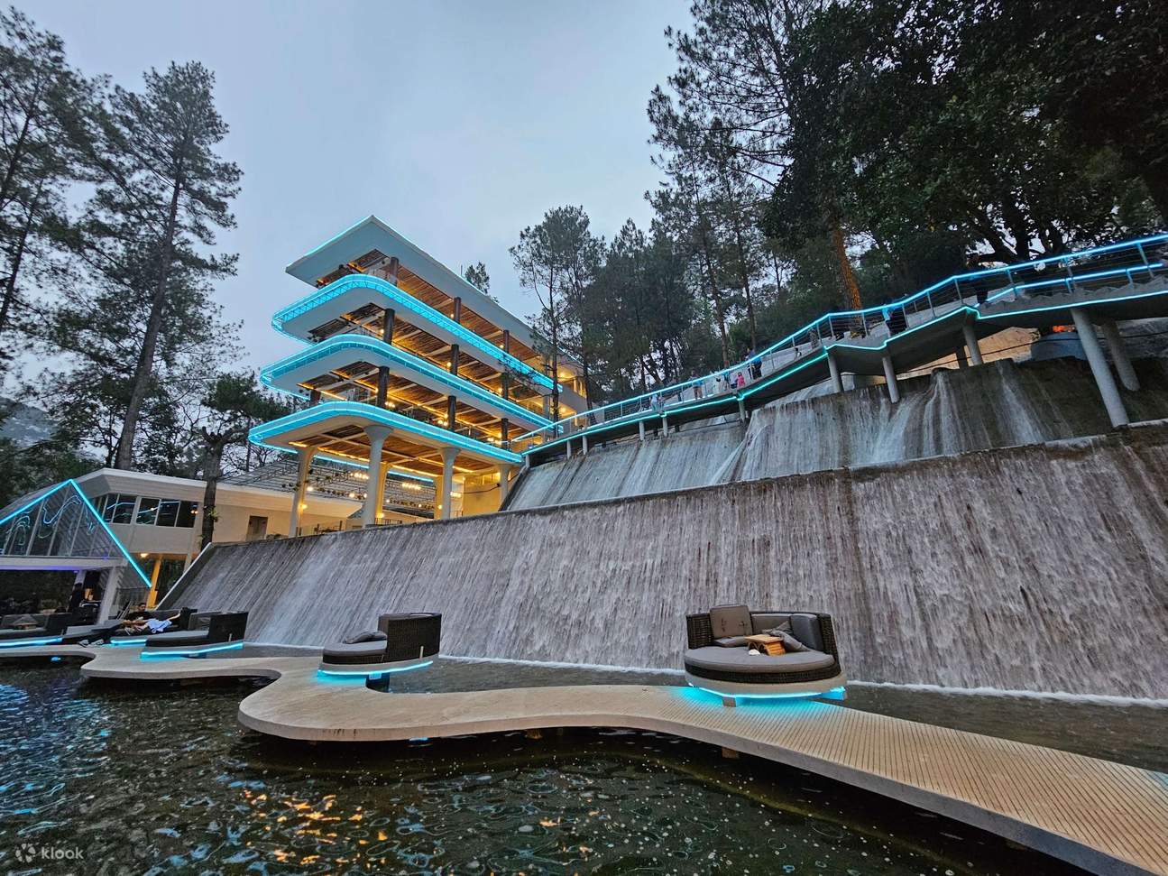 Safari Park Bogor and Heha Cafe Waterfall Day Tour from Jakarta - Klook