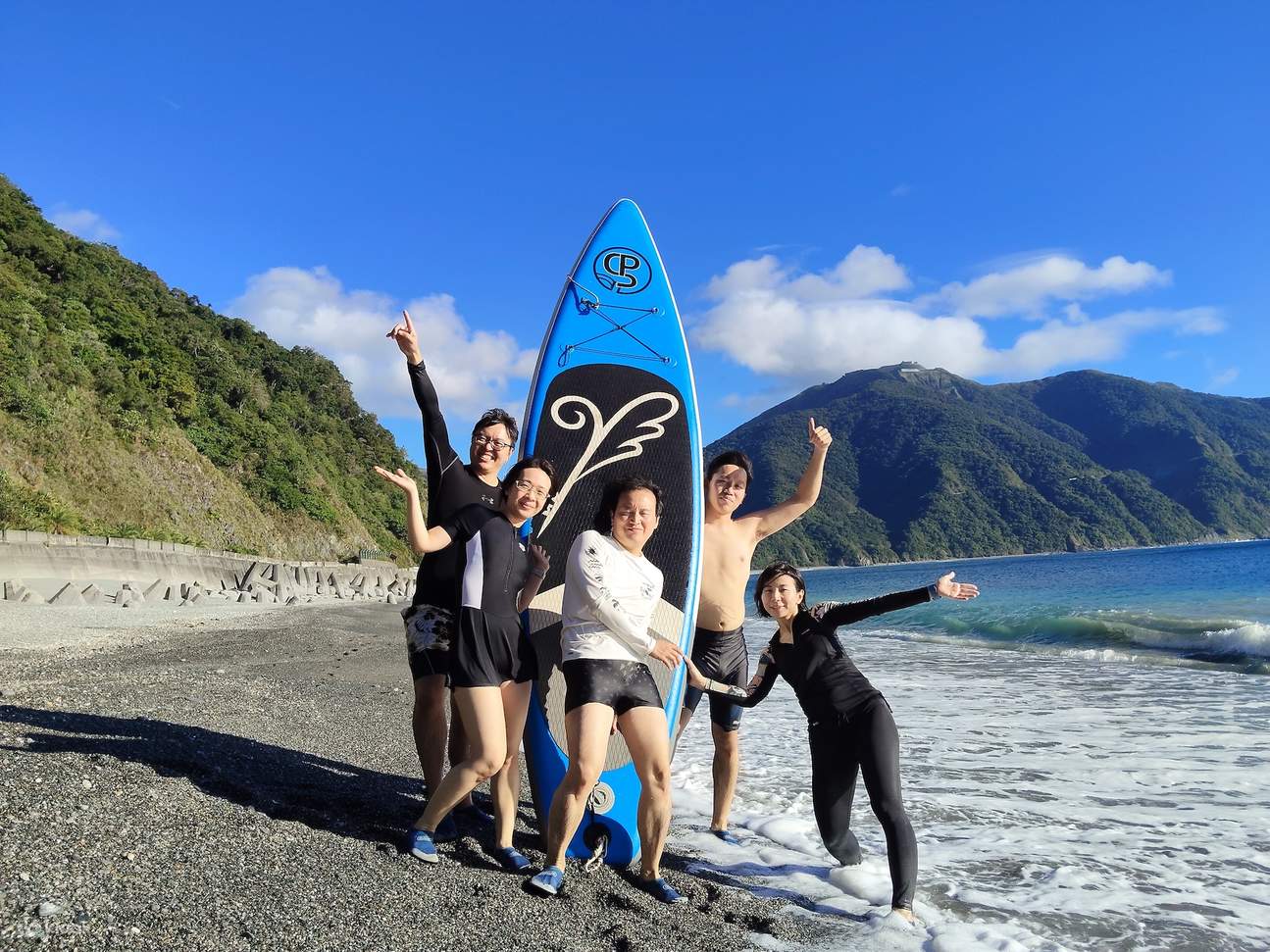 Yilan Dongao Bay Wuyan Cape Sea Cave SUP Stand-Up Paddleboarding ...