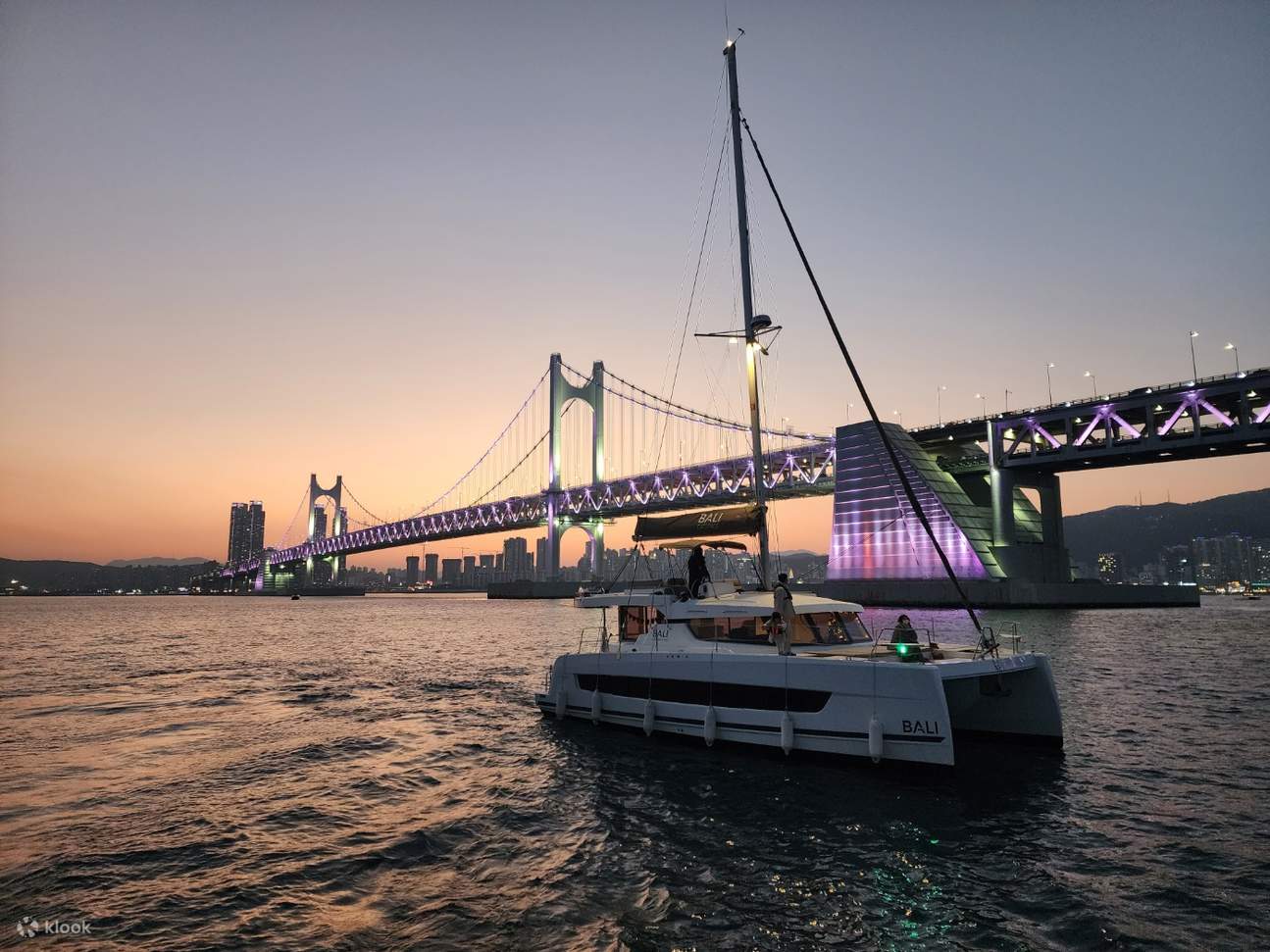 เรือยอชท์สาธารณะ The Bay 101 ในปูซาน - Klook ประเทศไทย