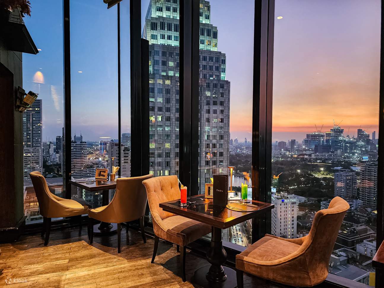 Medinii Panorama Restaurant in The Continent Hotel Bangkok - Klook ...