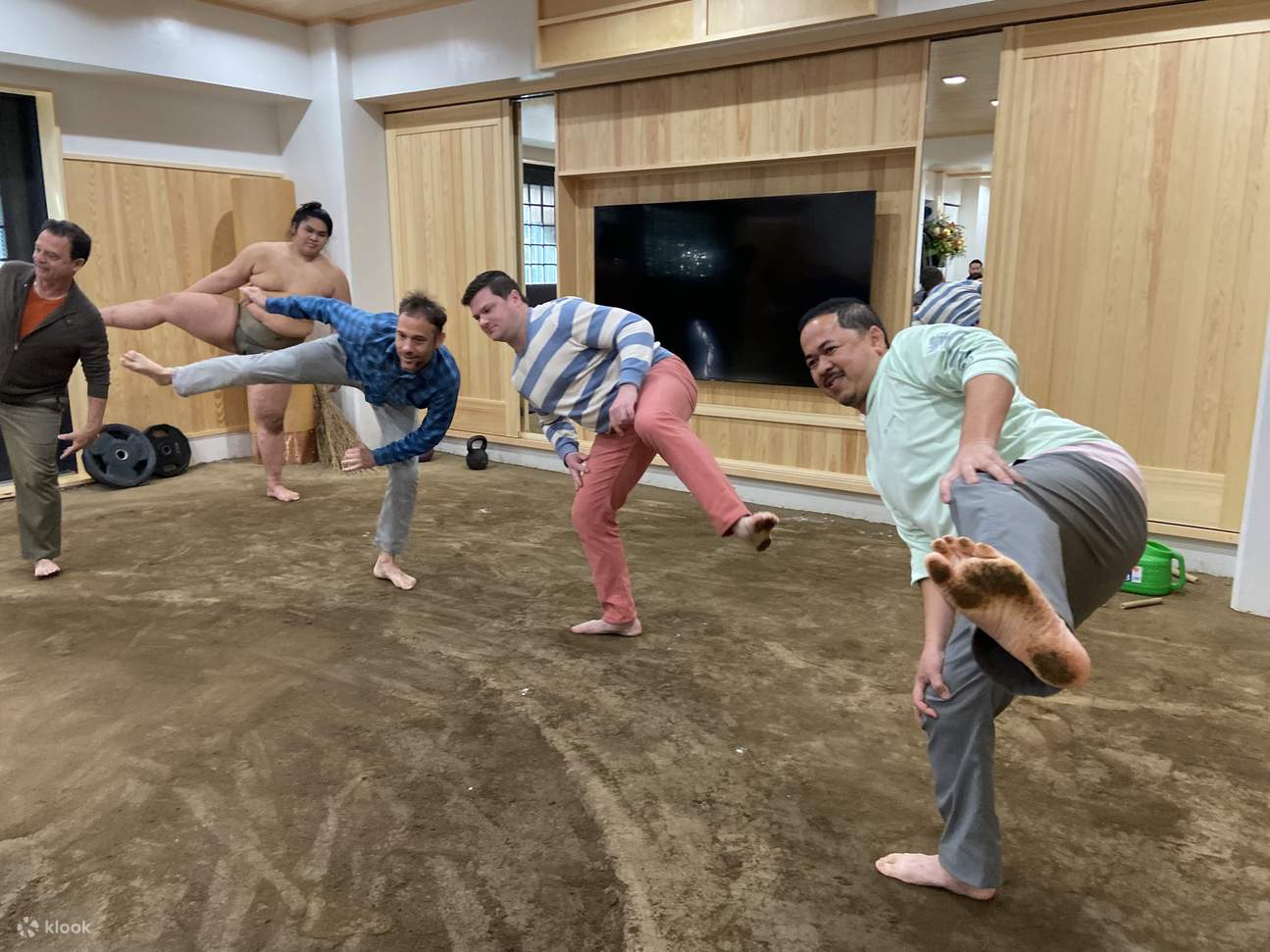 Tokyo VIP Sumo Practice & Chanko Lunch with Sumo wrestler - Klook Canada