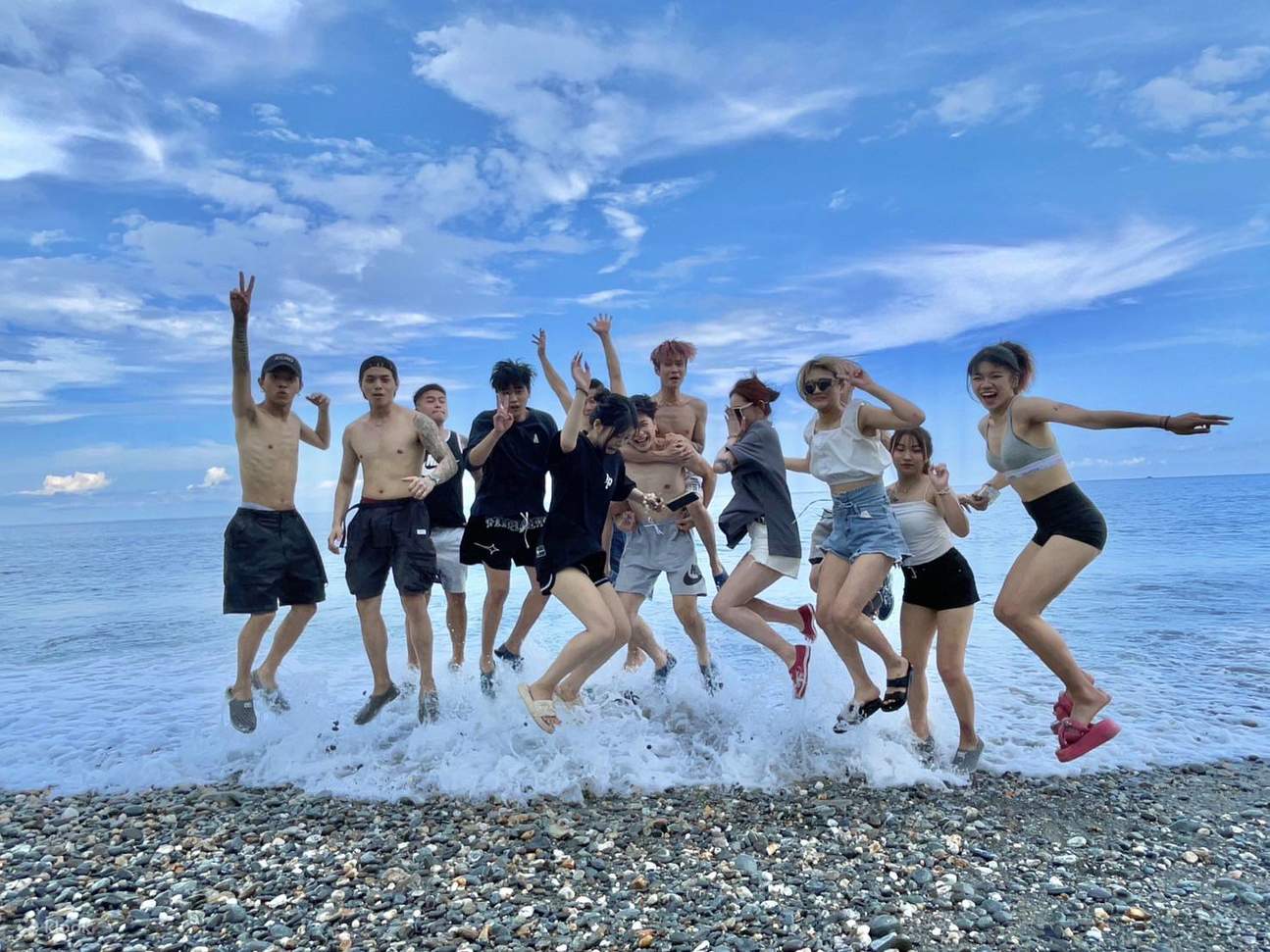 Yilan: Dong'ao Secret Beach Offroad-Erlebnis mit dem Auto - Klook ...