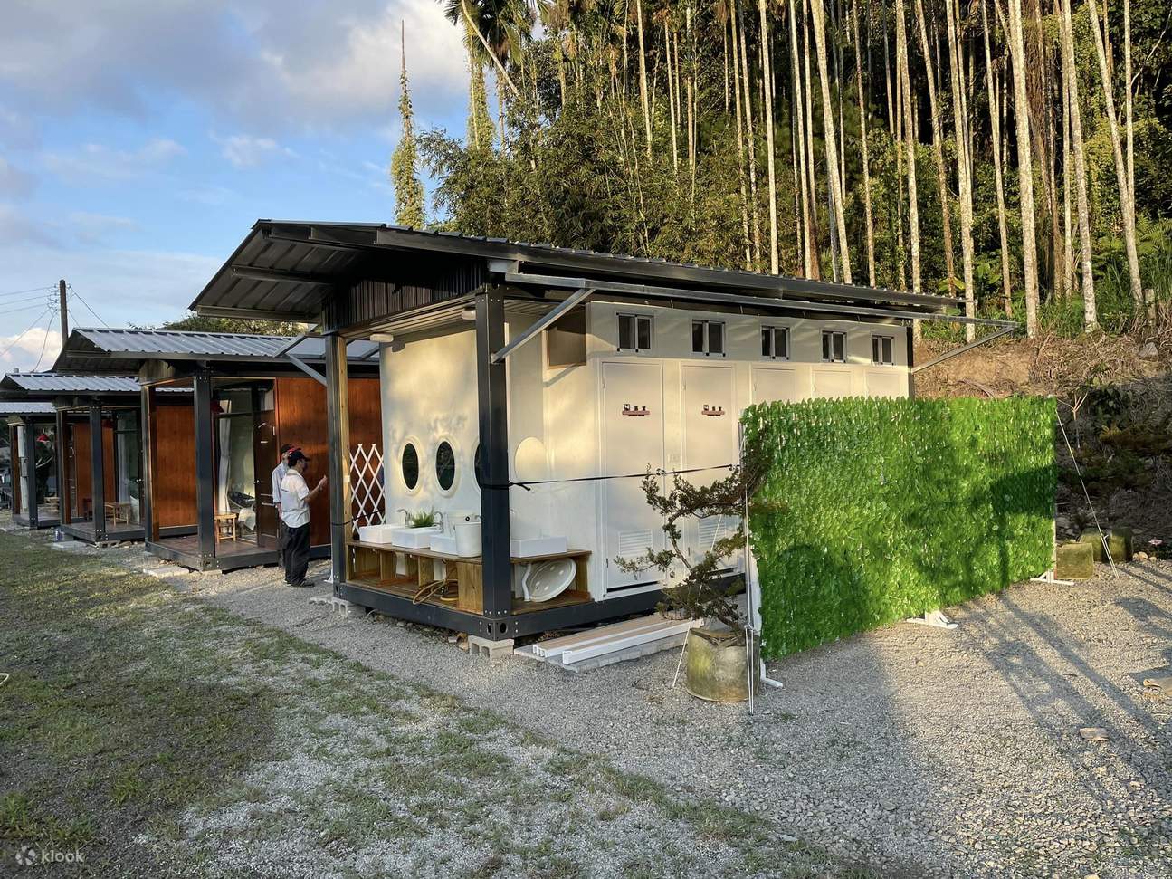 Camping in Nantou｜Xipan Villa｜Free Tent Camping Experience｜Temple Tent ...
