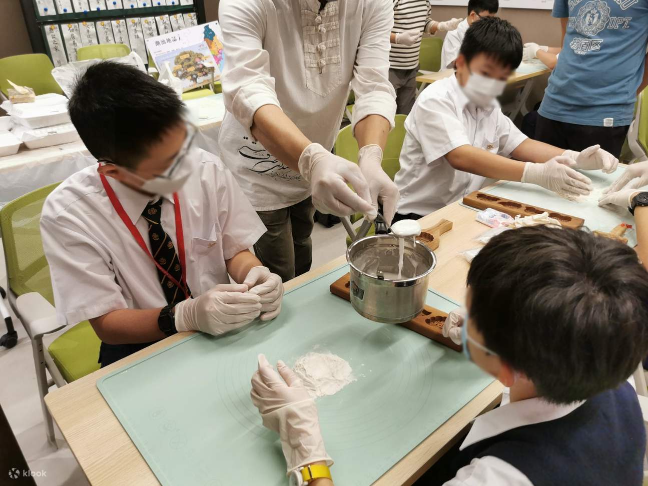 Happy Hong Kong Chaoshan Cultural Food Tour + Buffet Breakfast at the 5 ...