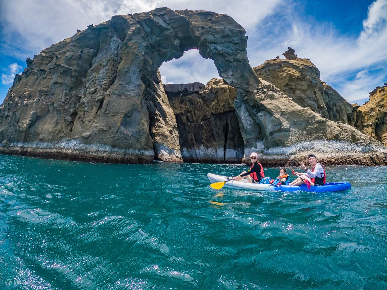 New Taipei Ruifang: Elephant Trunk Rock Kayak - Klook India