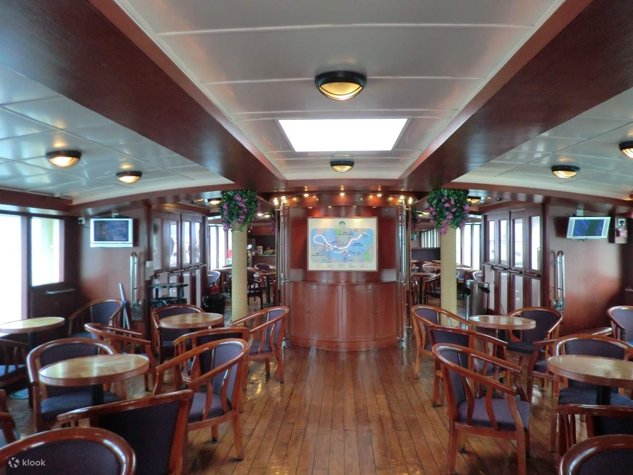 Tur Pelabuhan Star Ferry - Bintang Dunia - Klook Indonesia