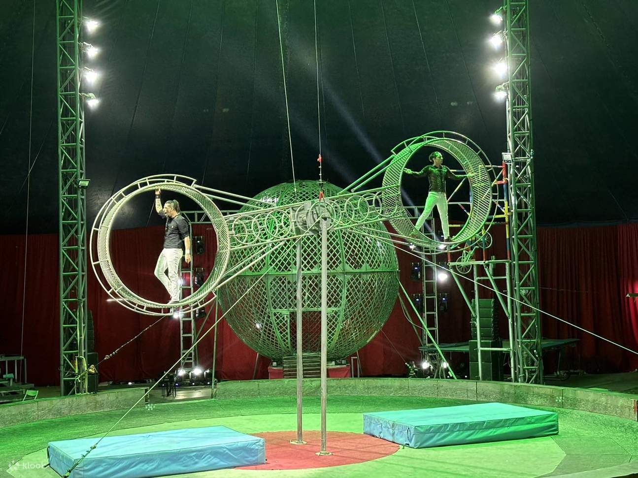 Taichung: Houfeng Railway Bike Rental Ticket - Klook