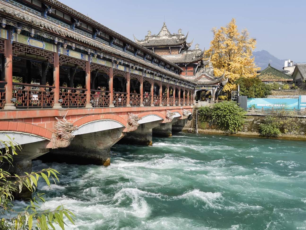Private day tour from Chengdu to Dujiangyan, Yangtianwo Square and ...