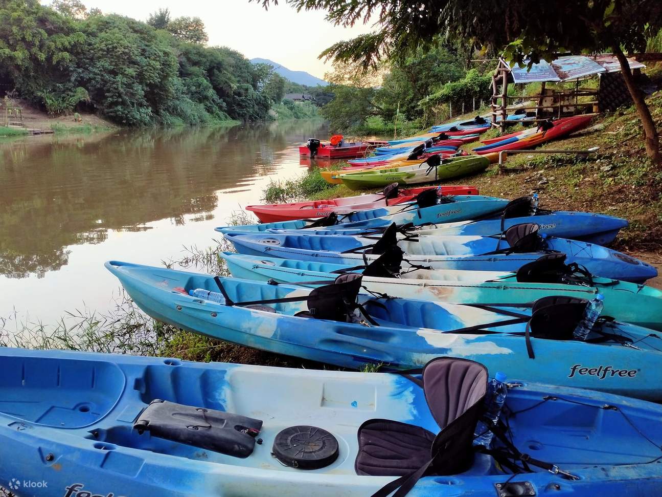 Kayak Cahaya Malam di Chiang Mai - Klook Indonesia