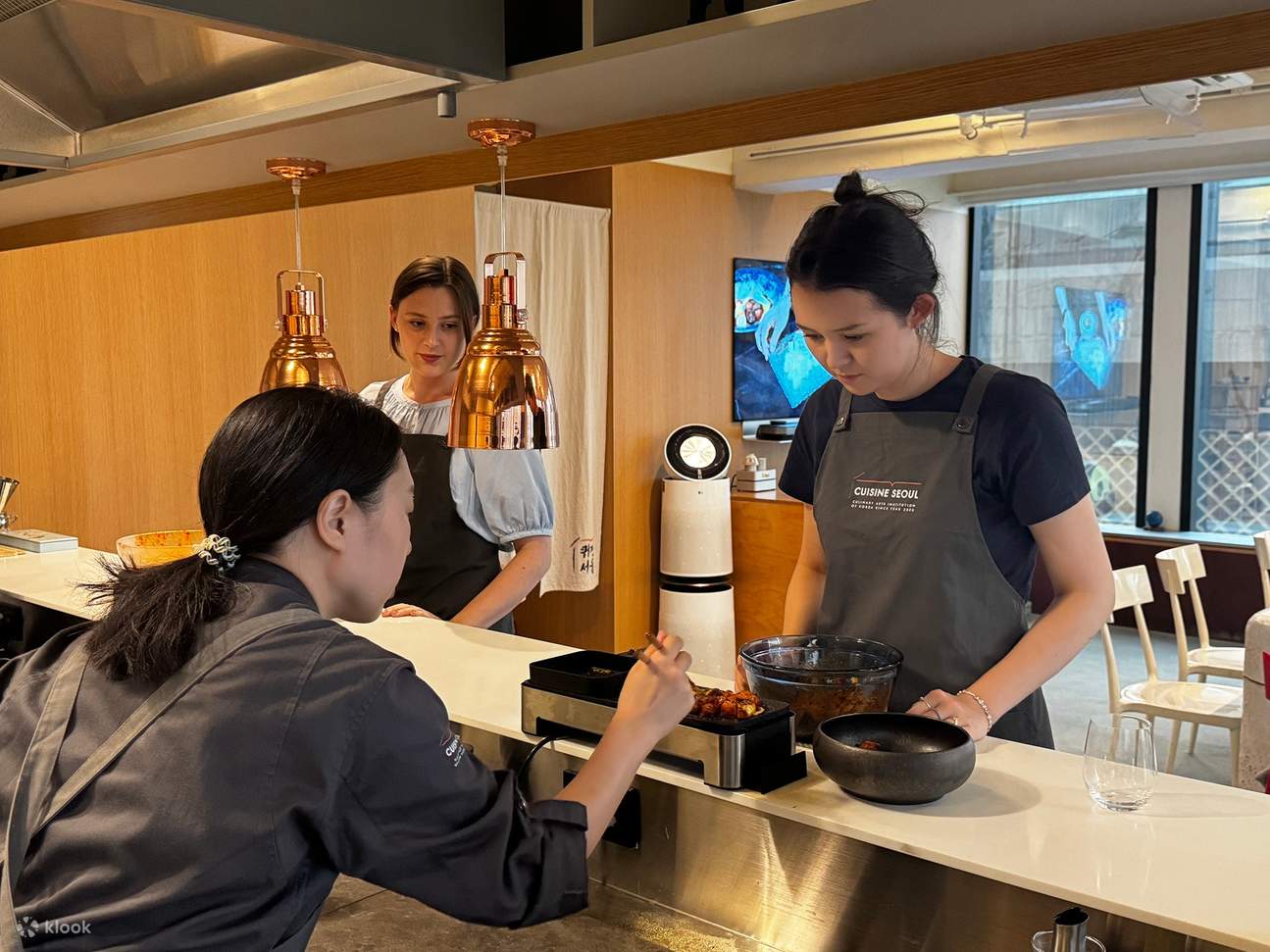 Pengalaman Bersantap Barbeque Modern Ala Kerajaan Korea di Seoul ...