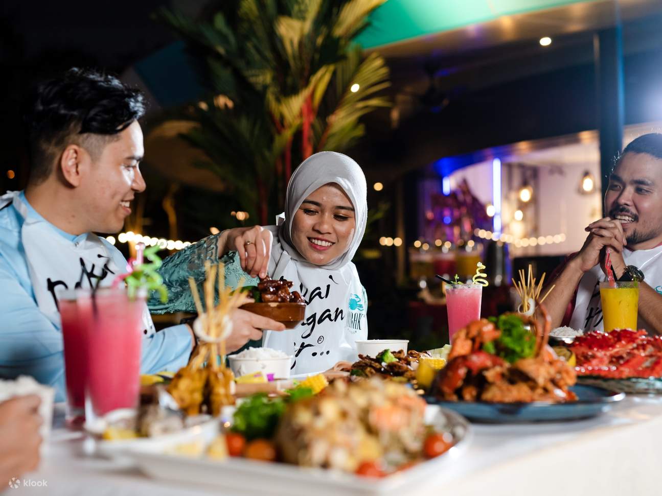 Savor Freshness at Ombak Kitchen in Bukit Jelutong - Your Seafood Haven ...