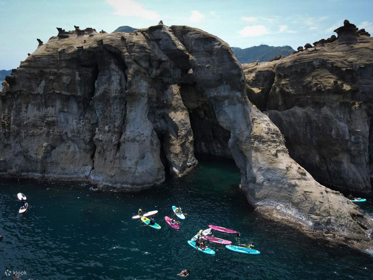 New Taipei: Homeless Outdoor Studio - Shen'ao Elephant Trunk Rock SUP ...