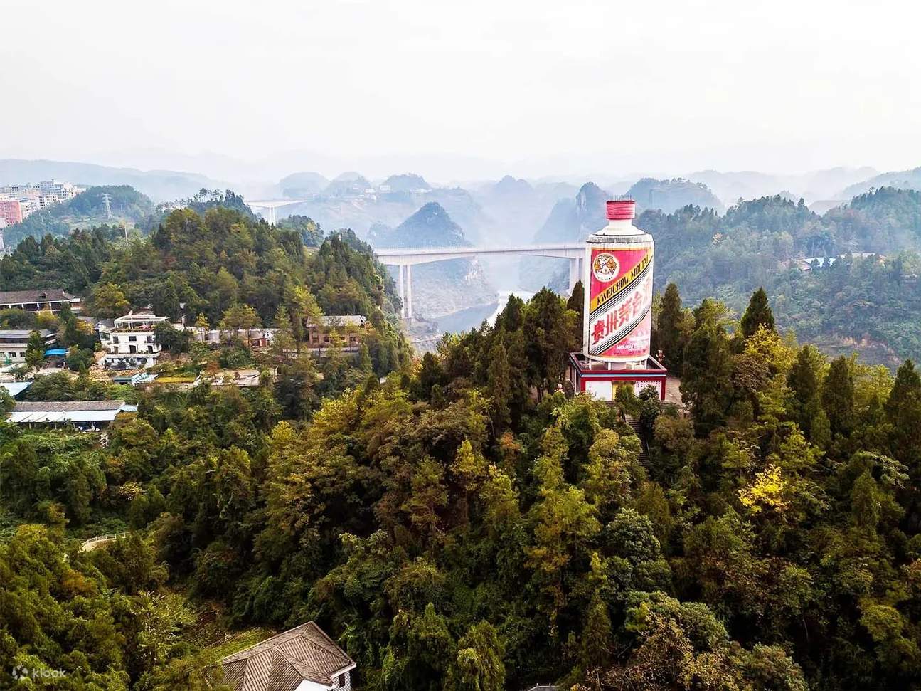 Tur dari Guiyang ke Kota Maotai Zunyi Pabrik Anggur Sejarah Ratusan ...
