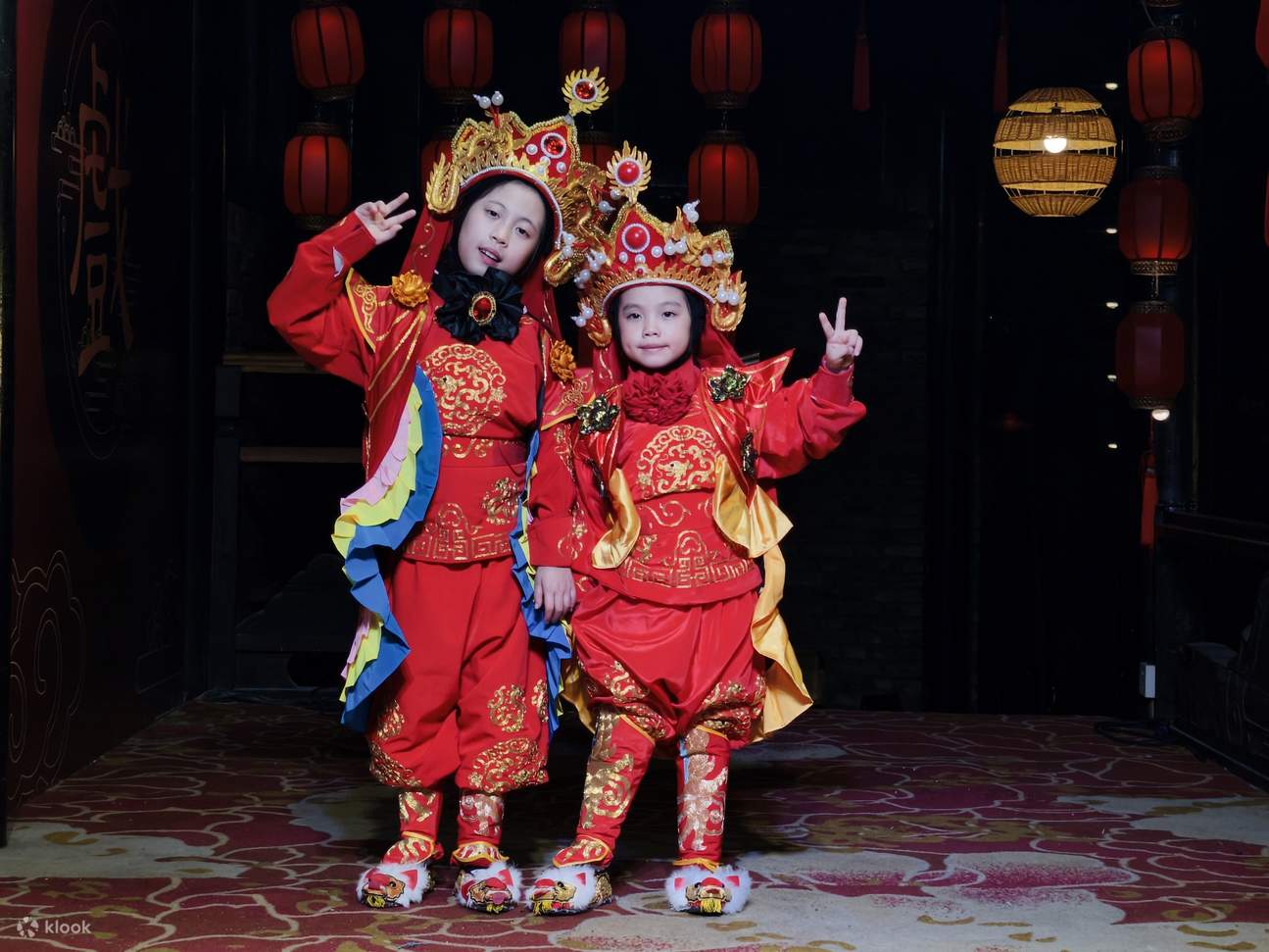 Chengdu Xianting: Sichuan Tea and Opera Feast - Klook Singapore