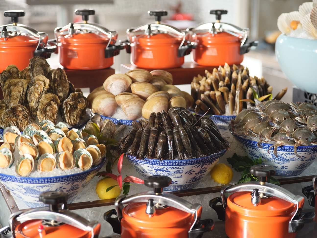 【Southeast Asian Buffet Dinner】Seafood Buffet at MGallery Hotel ...