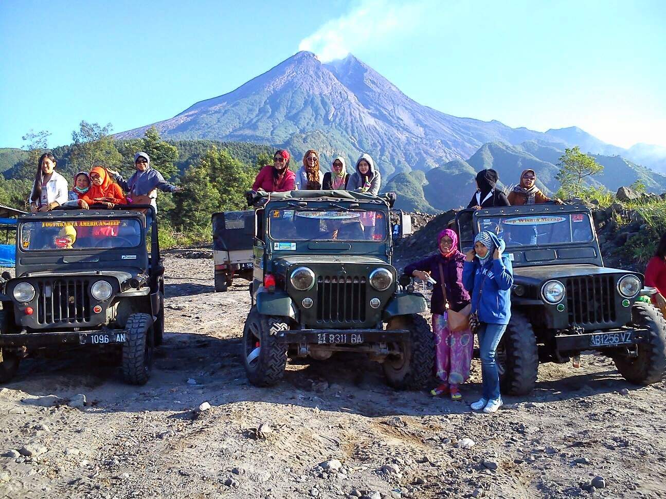 4D3N Yogyakarta Mount Merapi & Borobudur Temple Tour - Klook