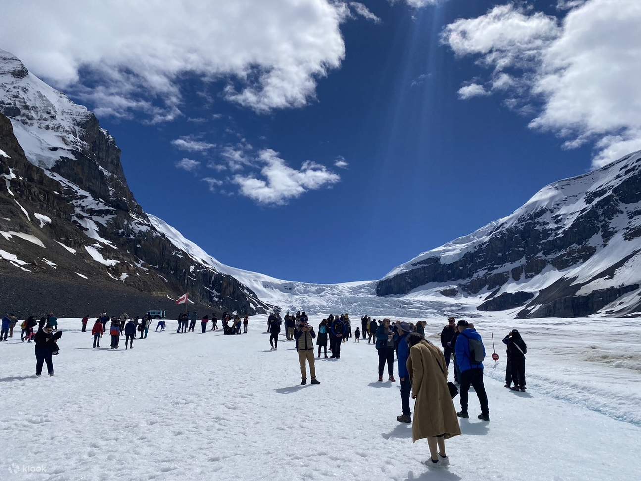 Columbia Icefield Adventure, Peyto Lake, Crowfoot Glacier, Bow lake ...