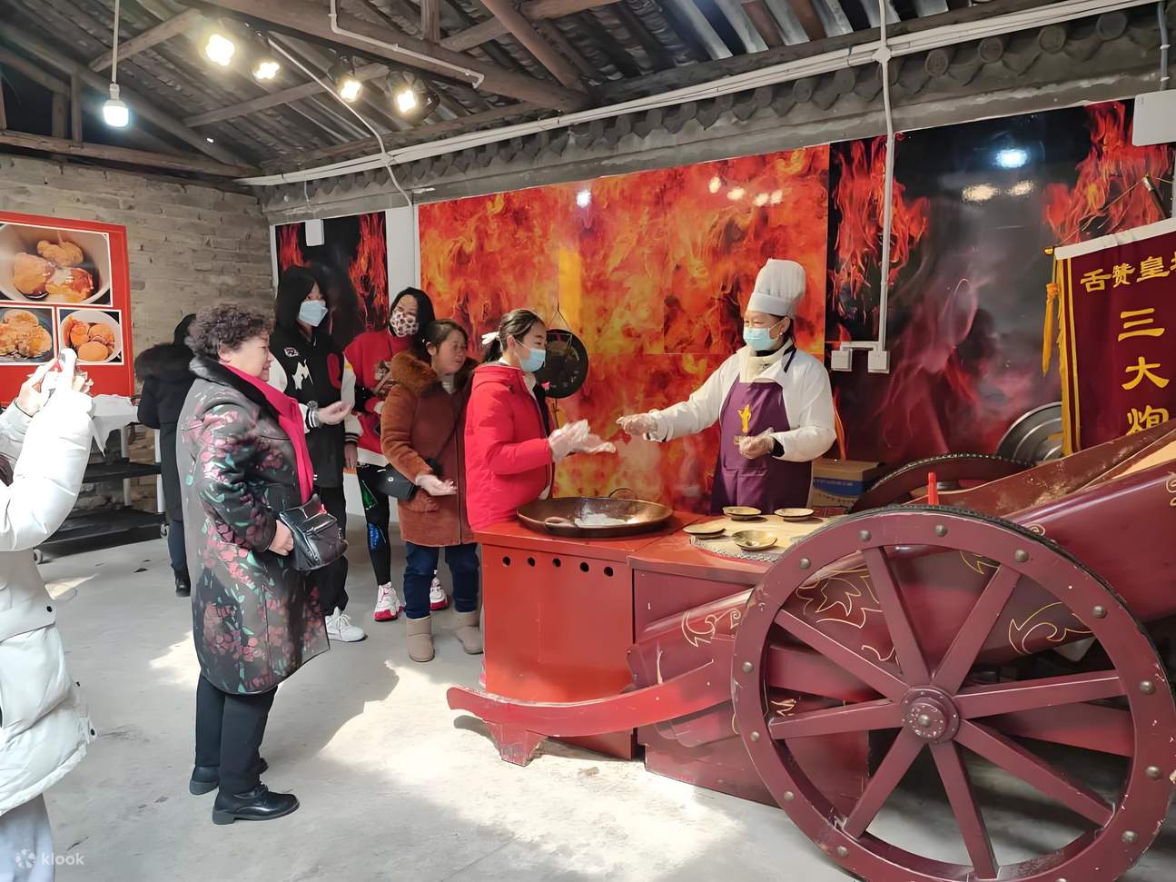 Chengdu Private Half-Day Tour: Sichuan Cuisine Museum, Taste Sichuan ...