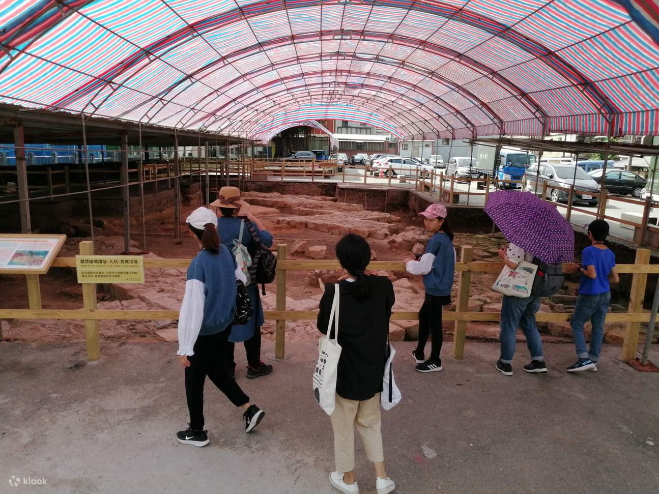 Heping Island and Zhengbin Fishing Port Walking Tour in Keelung - Klook ...