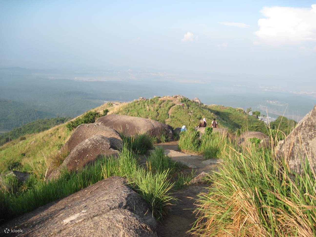 Half-day Hiking Trip in Broga Hill - Klook Malaysia