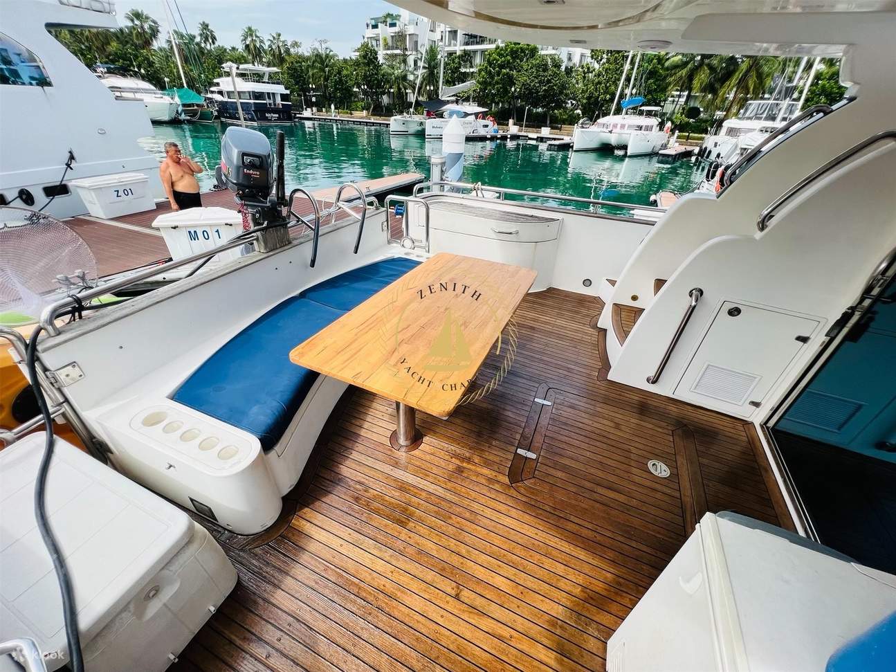 Alquiler de yates premium Singapur - Island Yacht 2 durante 4 horas ...