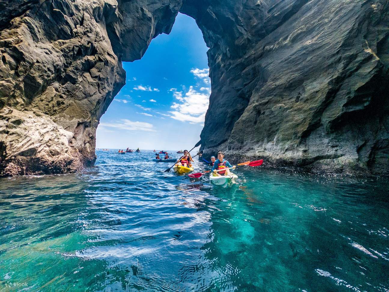 Elephant Trunk Rock, Ruifang: Island Hopping Voyage - SUP / Kayak ...