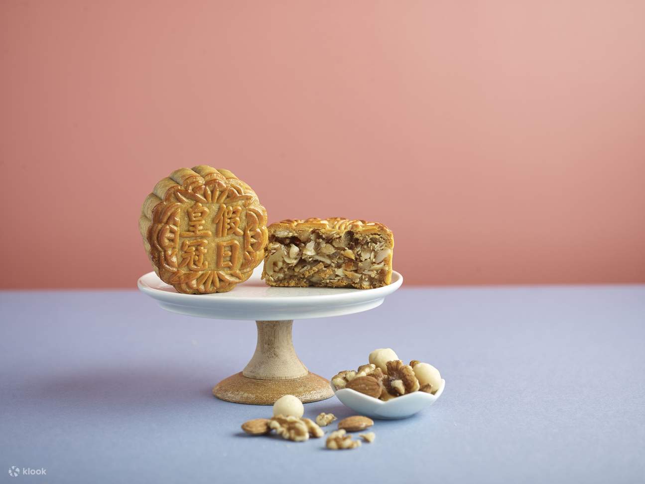 Crowne Plaza Changi Airport Mid-Autumn Mooncakes - Klook