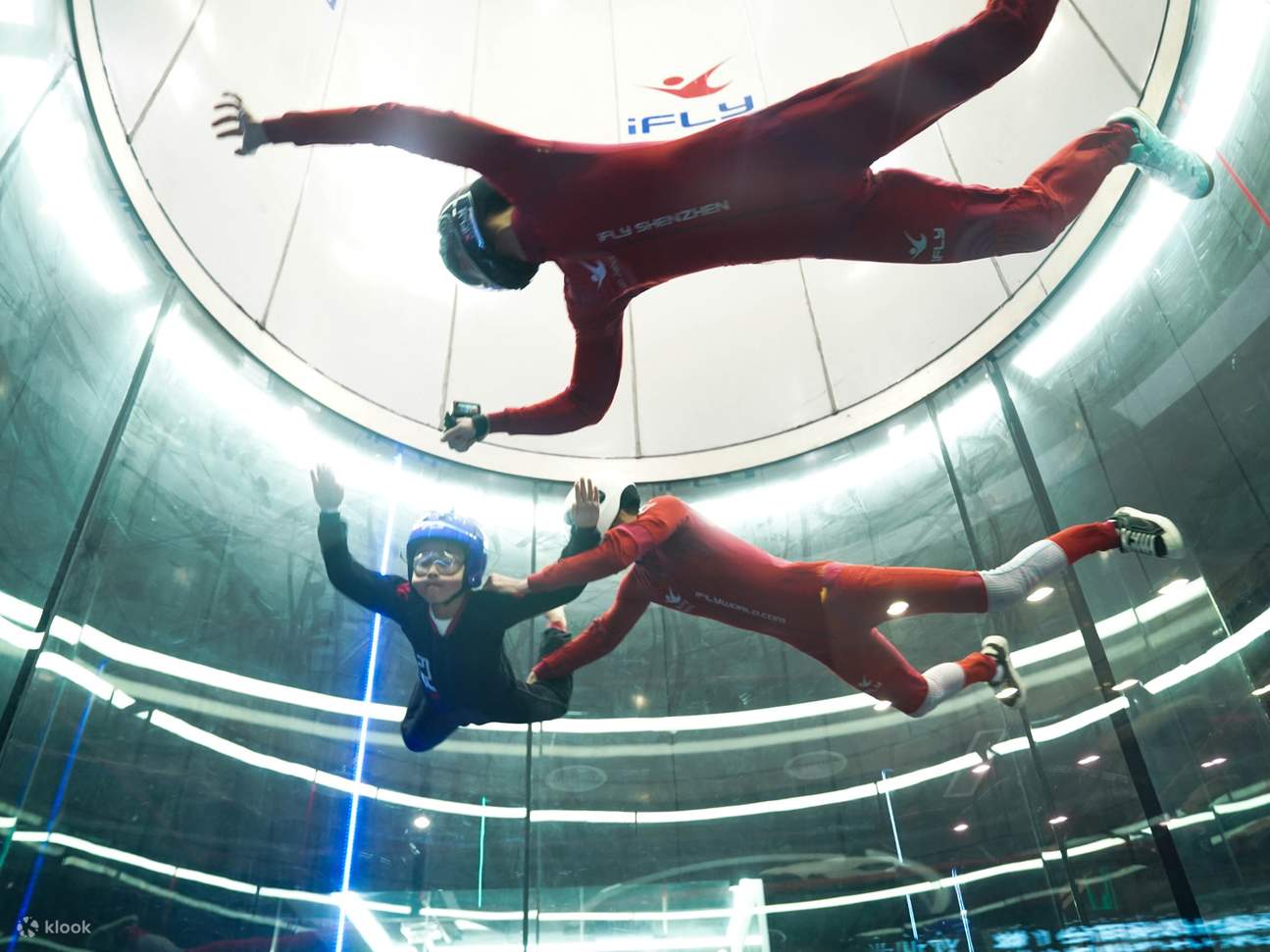 iFLY Indoor Skydiving · Wind Tunnel Flying · Freestyle Skydiving | One ...