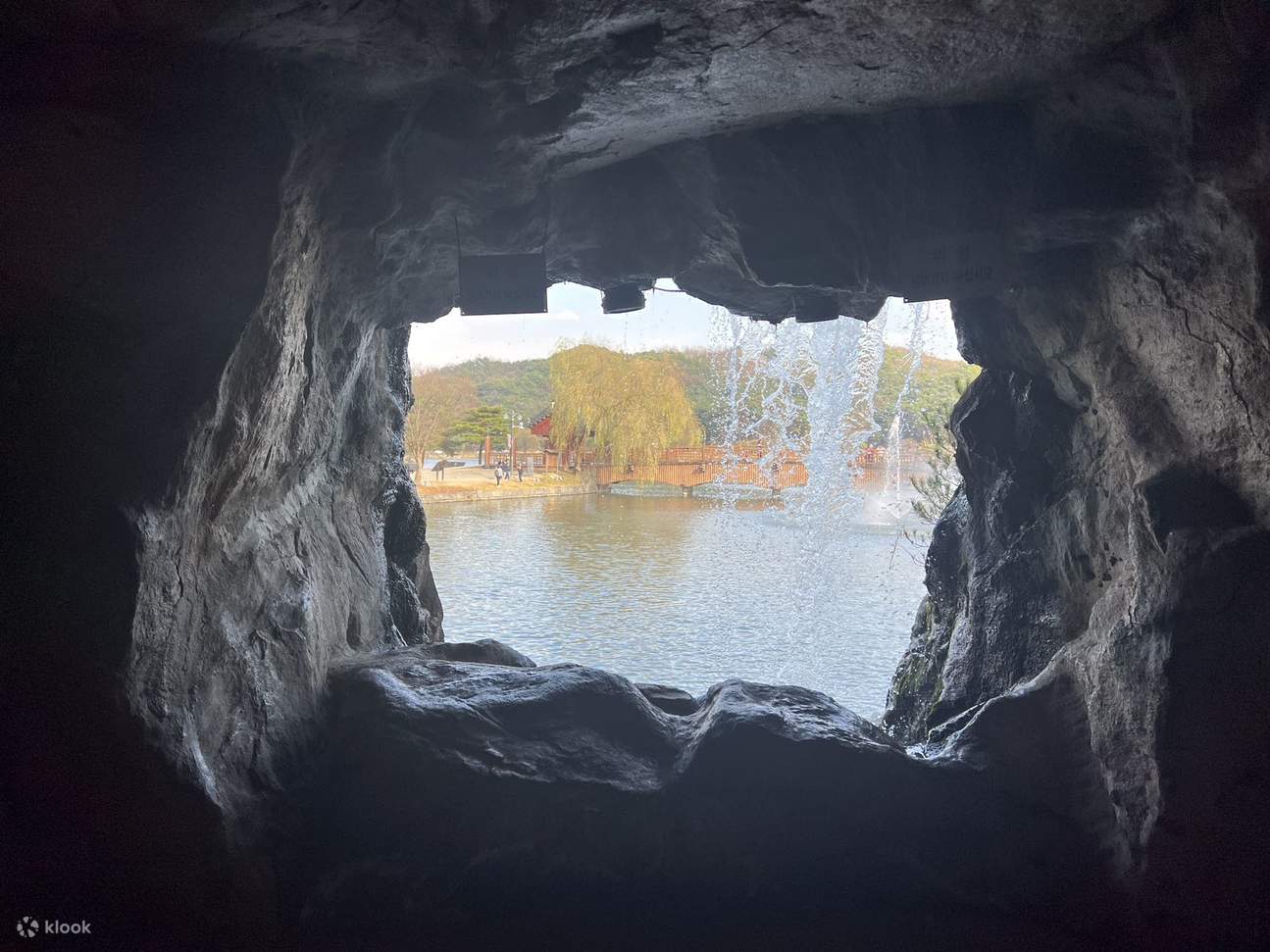 Cheongpung Lake Cable Car & Cruise + Uirimji Reservoir One Day Tour ...