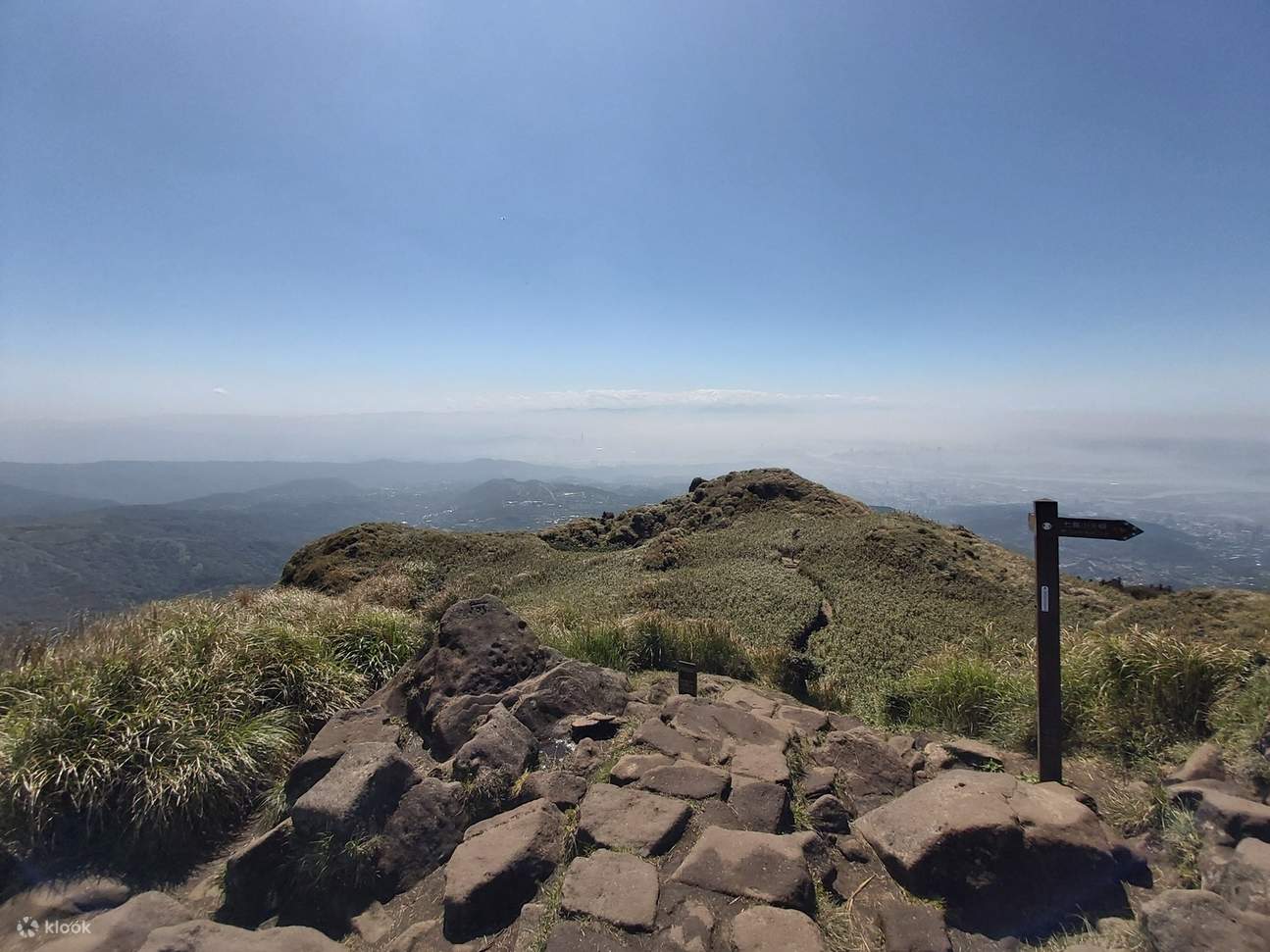 Yangmingshan Half-Day Private Hiking Tour in Taipei - Klook