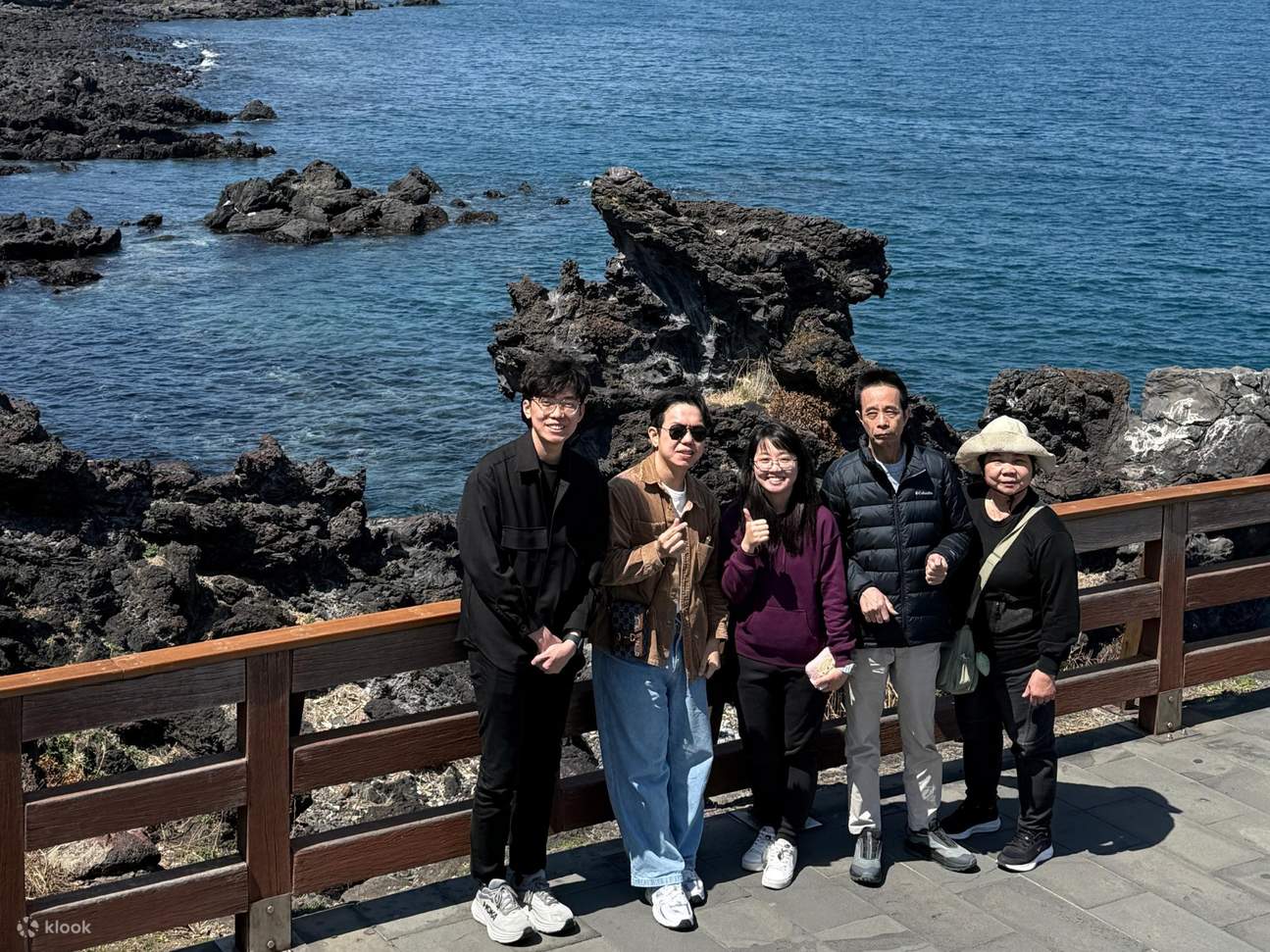 Jeju Island Highlights | East or South & West Day Tour - Klook