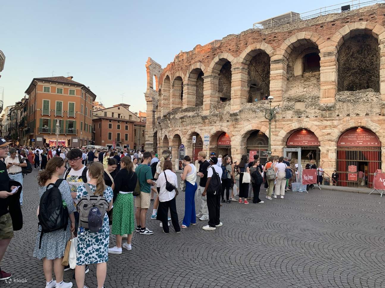 Opernkarte für die Arena von Verona & Geführter Stadtrundgang - Klook ...