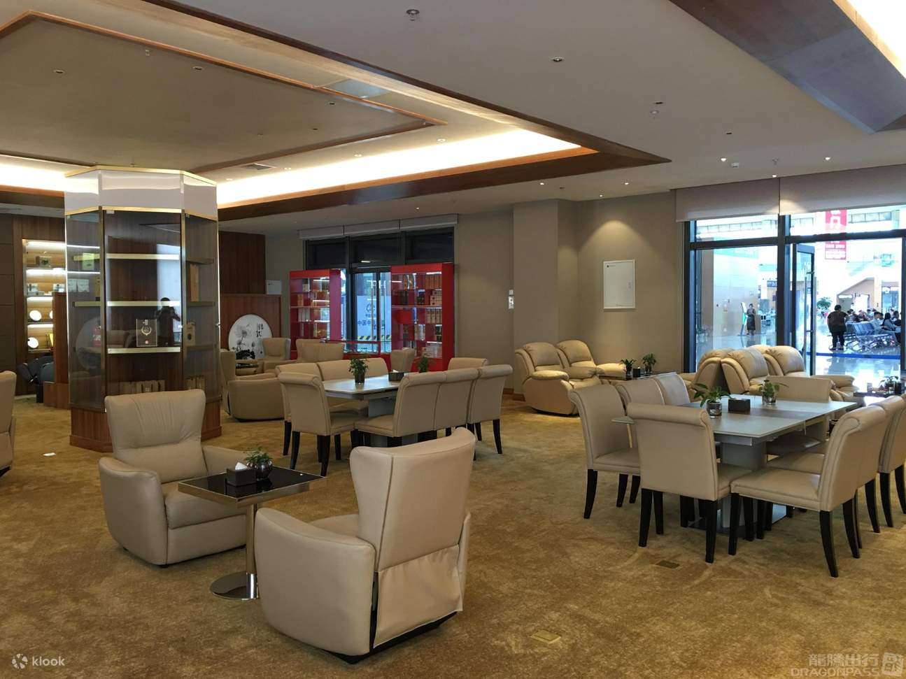 Kunming South Raiway Station Lounge Service - Klook