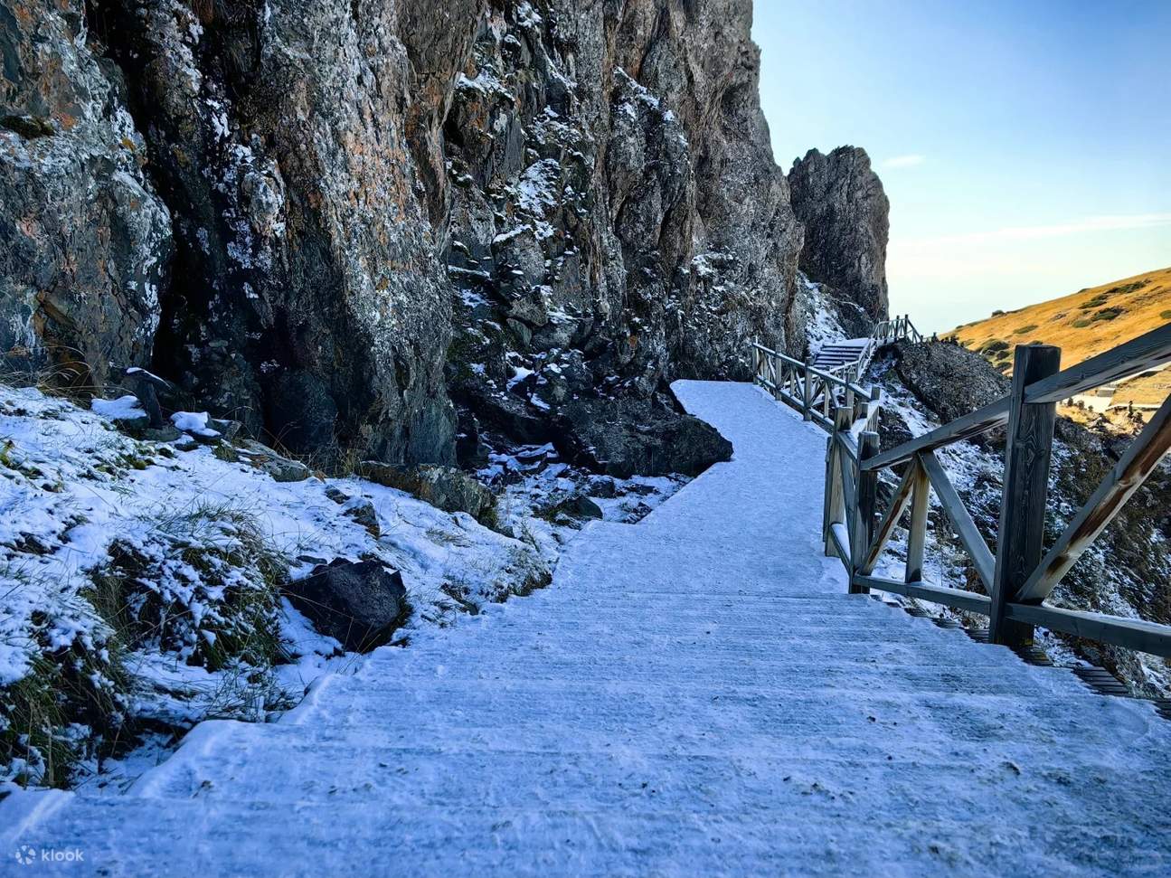 Depart from Urumqi - One-day tour to Tianchi Lake in Tianshan Mountains, Xinjiang (Beautiful ...