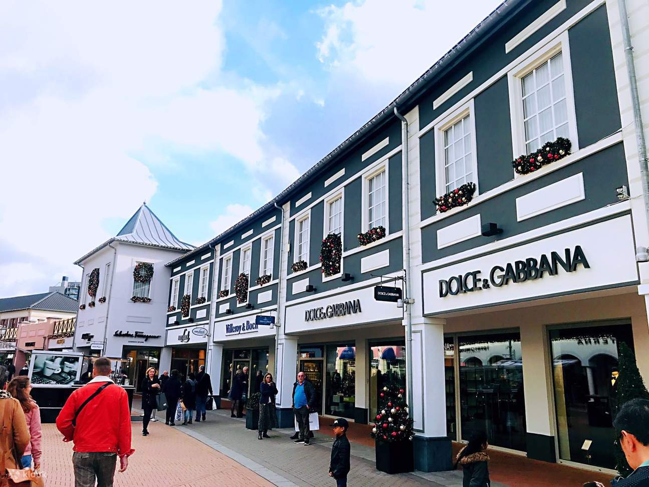 Roermond Designer Outlet Day Trip Incl. Fashion Voucher - Klook Estados ...