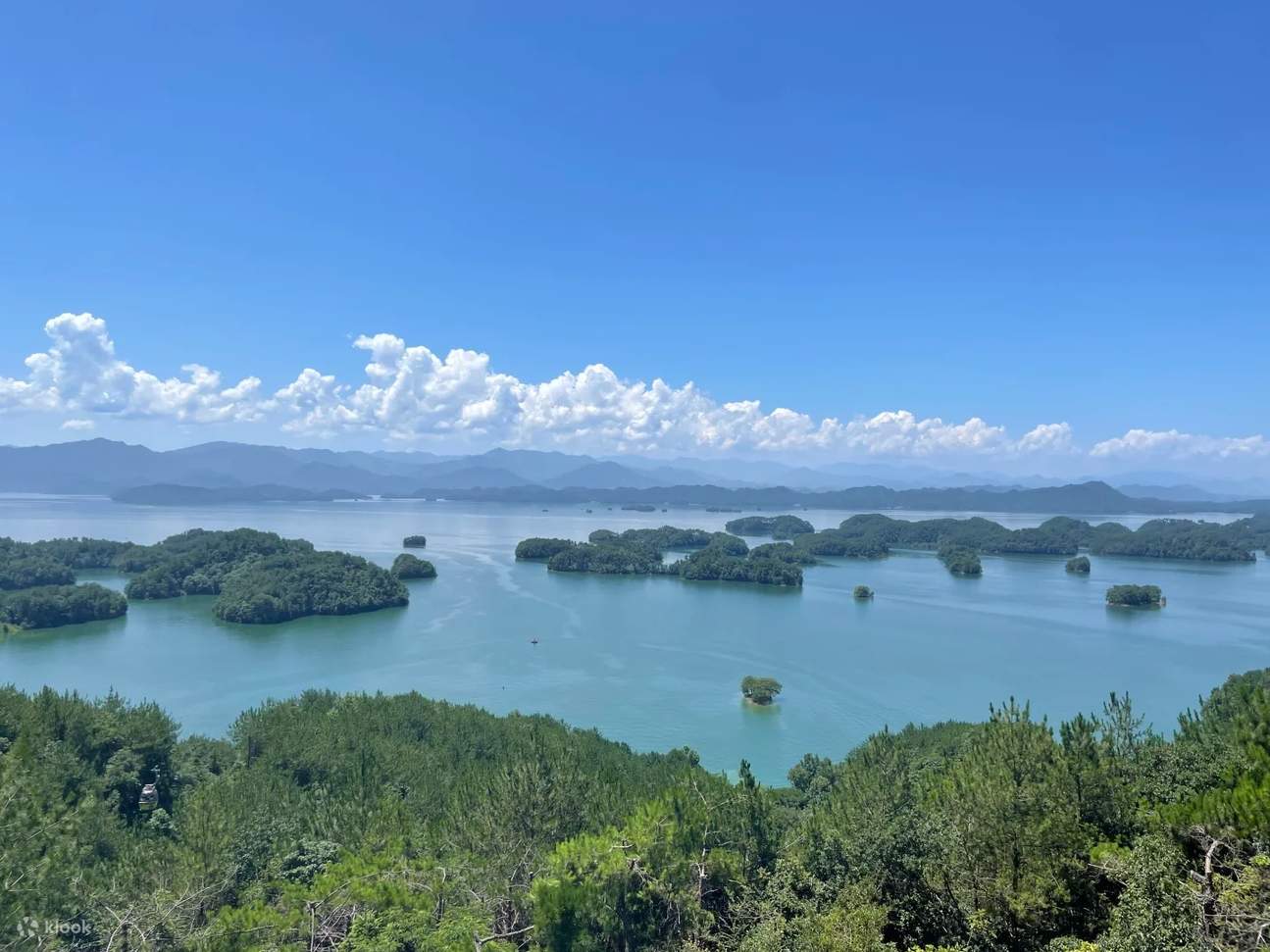 Qiandao Lake One Day Tour (Moon Island + Meifeng Island or Yacht Tour ...