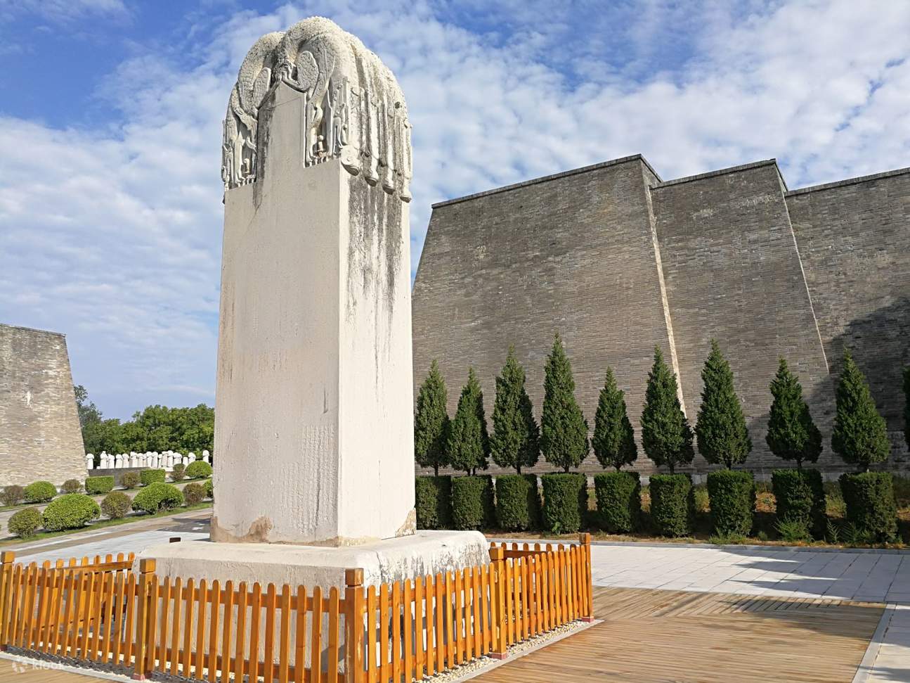 Shaanxi Xi'an Famen Temple Cultural Scenic Area + Qianling Mausoleum ...