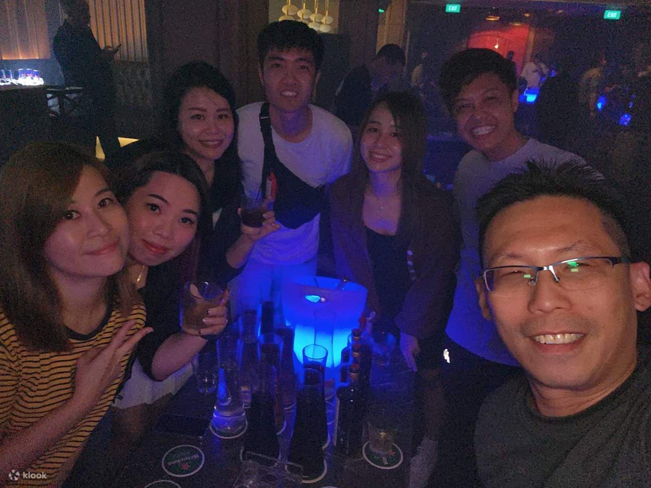 Party Singapore Bespoke Pub Crawl - Klook