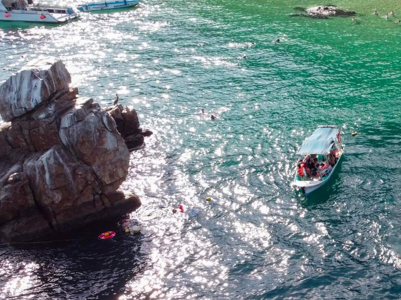 Đi thuyền đáy kính ở Cabo San Lucas, tự do tham quan Playa del Amor ...