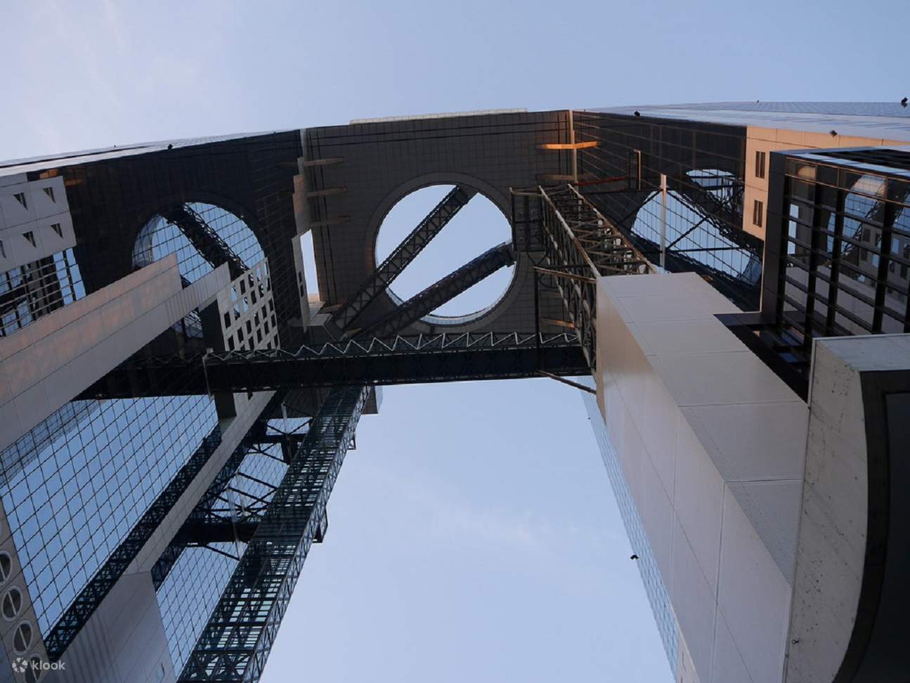 Osaka: Umeda Sky Building, Underground Mall & Nakazakicho Walking To ...