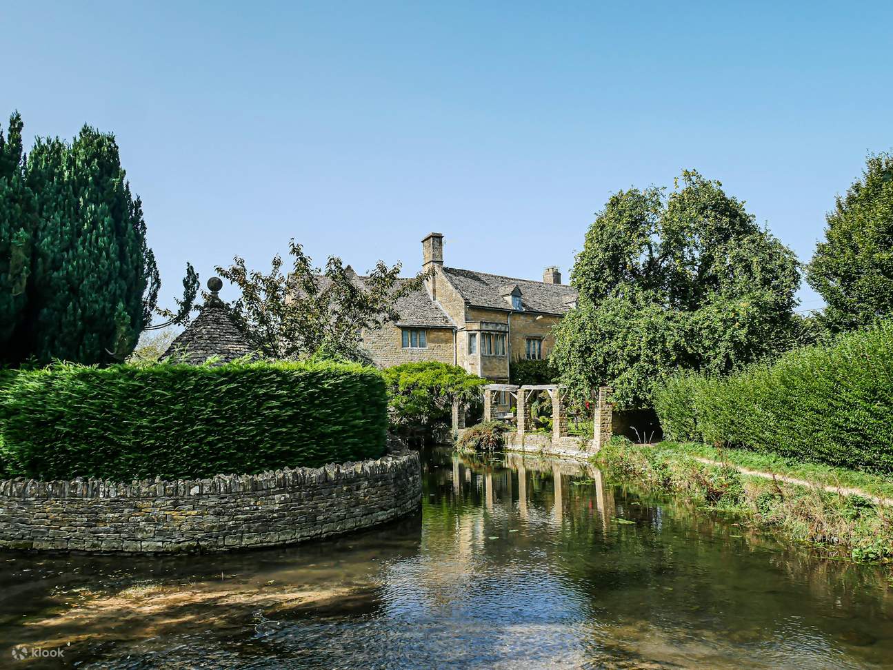 "Great Value Chinese Tour" Cotswolds "Most Beautiful Village" + Bourton ...