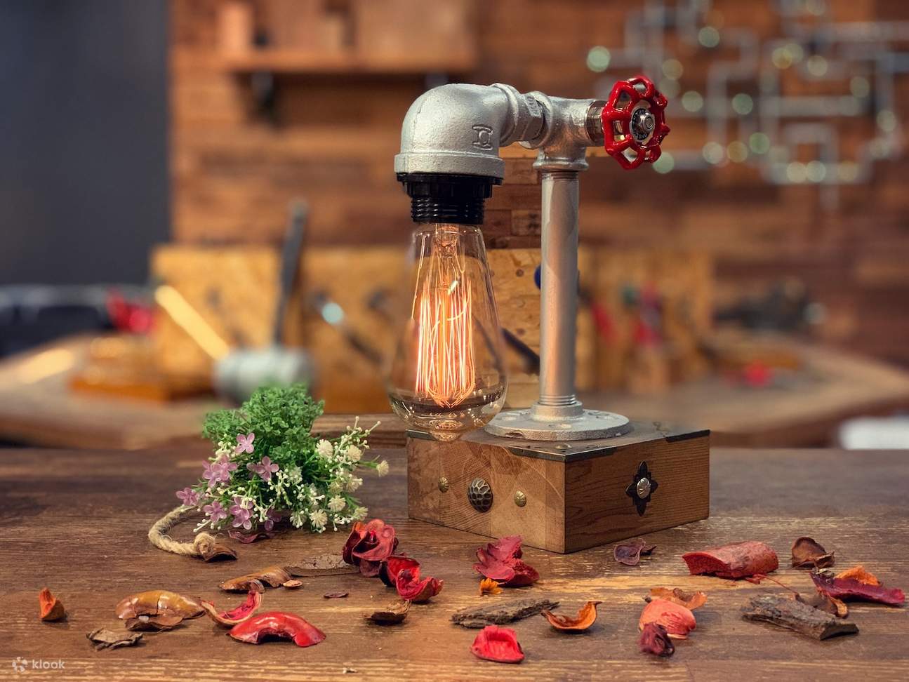 HUBOX Handmade Retro Industrial Style Lamps DIY Course Experience - Klook