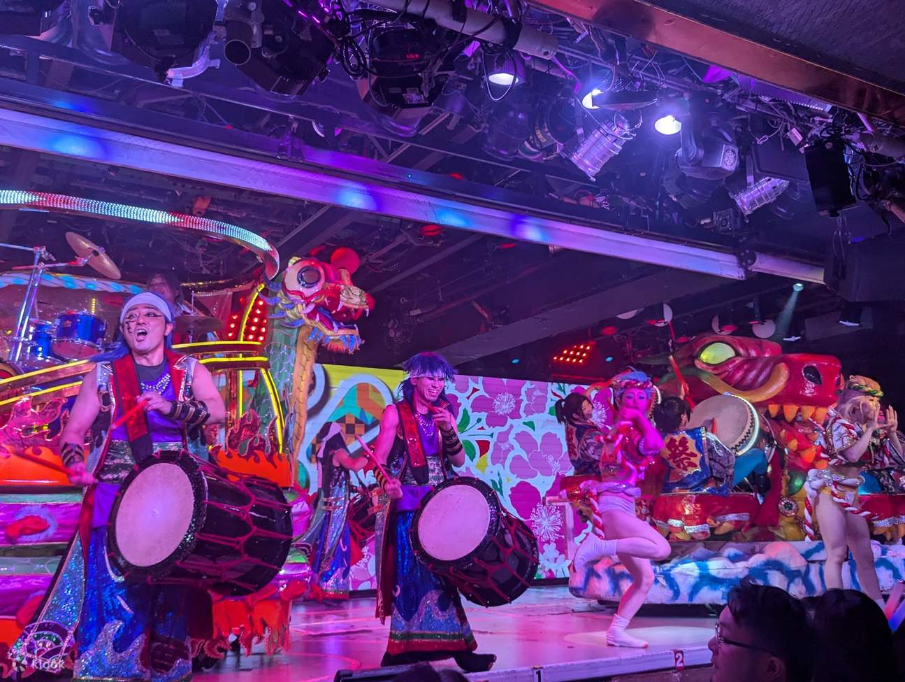 Shinjuku Kabukicho Samurai Restaurant Show with Two Drinks + Japanese ...