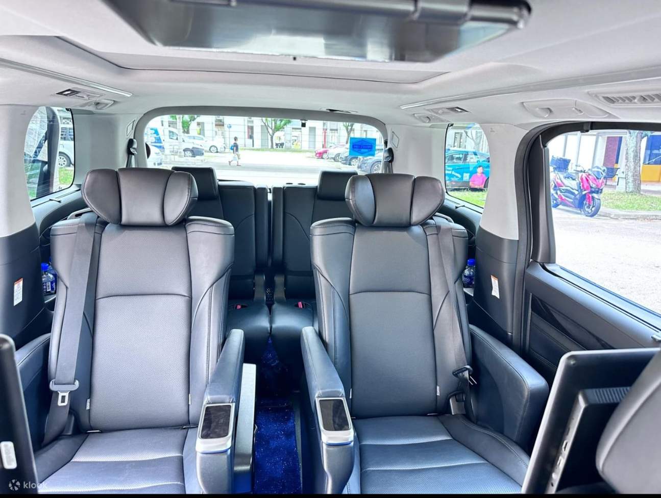 Singapore Car Rental with Driver by JM Limousine - Klook
