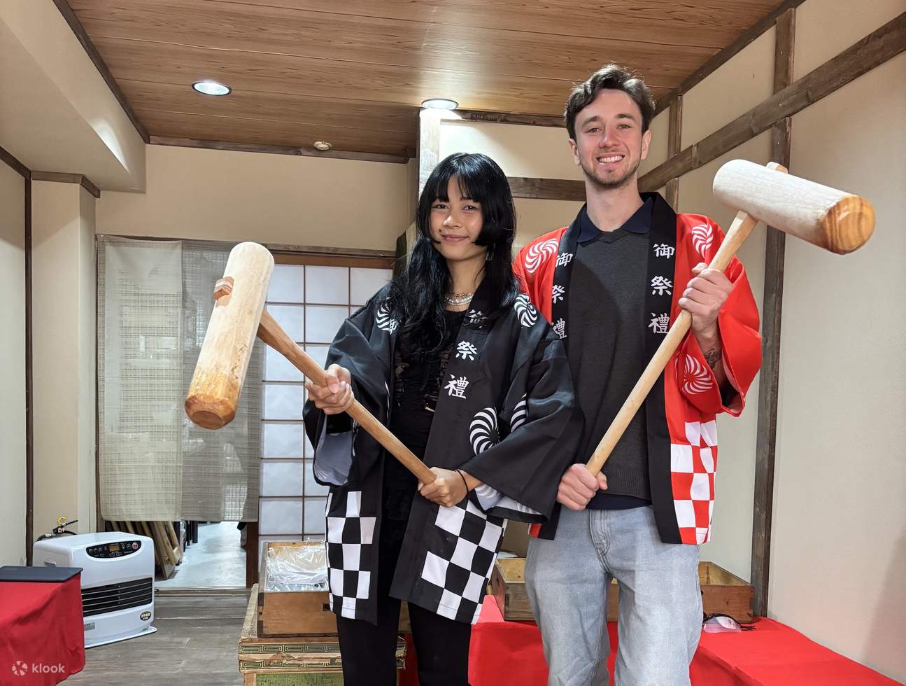 Traditional Mochi Pounding Experience with Tasting - Klook